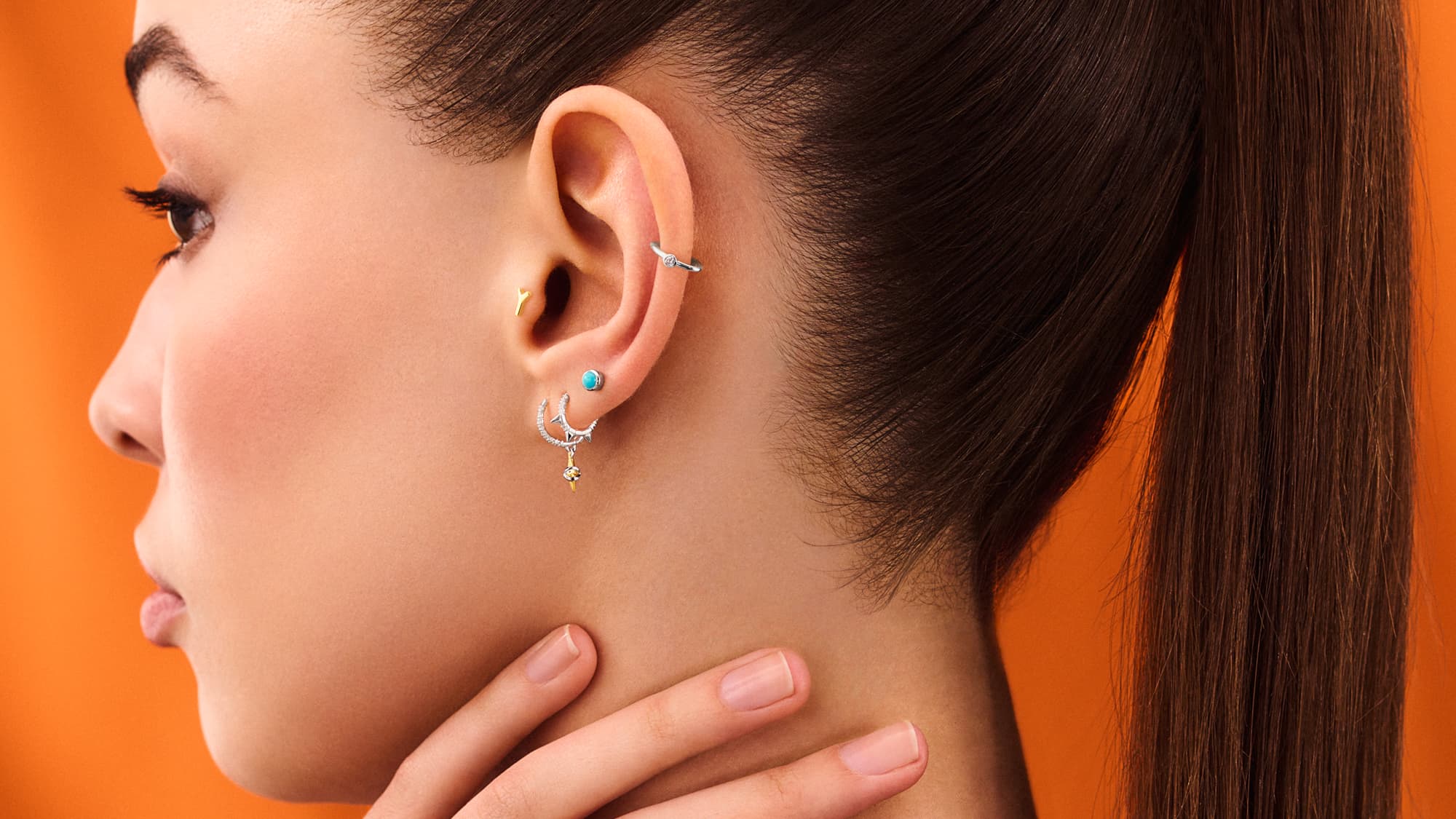 Stylische Ohrpiercings: Alles über trendy Curated Ears